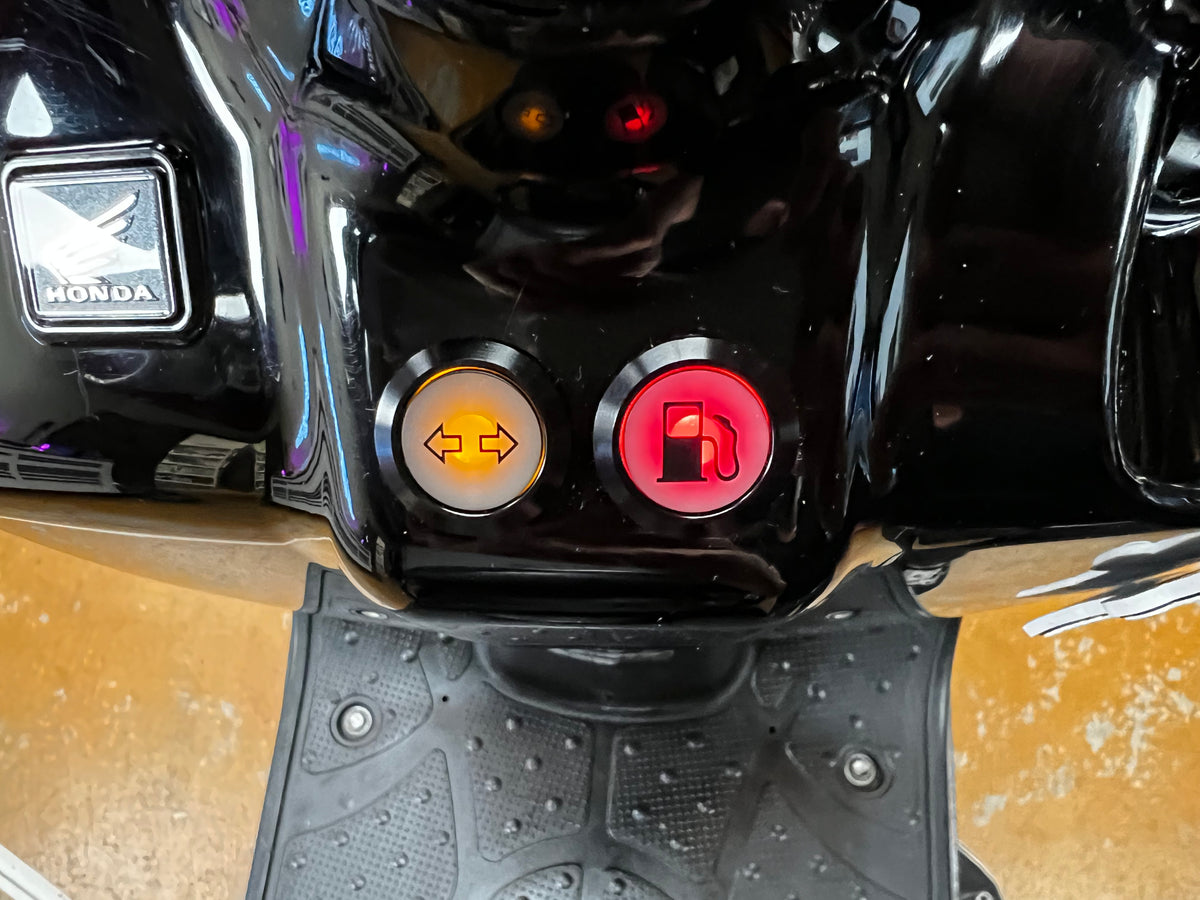 Ruckus 007 Secret Indicator Buttons – Rolling Wrench